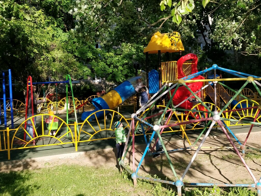 Oyun alanı Playground, Reutov, foto