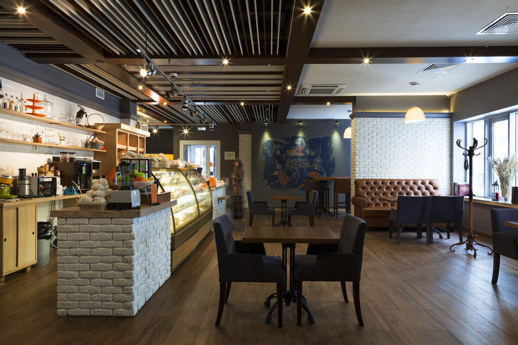 Kafe Zayats i Shlyapa, Moskova, foto