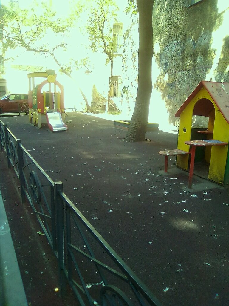 Oyun alanı Playground, Saint‑Petersburg, foto