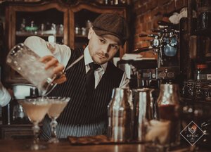 Bruce Bar (Bryusov Lane No:2/14с1, Moscow), bar  Moskova'dan