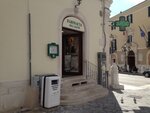 Farmacia del Leone (Apulia, Foggia), alternatif tıp merkezleri  Foggia'dan