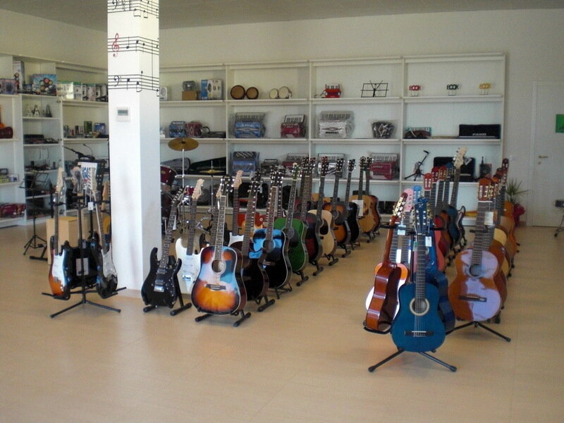 Müzik enstrumanların tamiri Casa della Musica, Umbria, foto