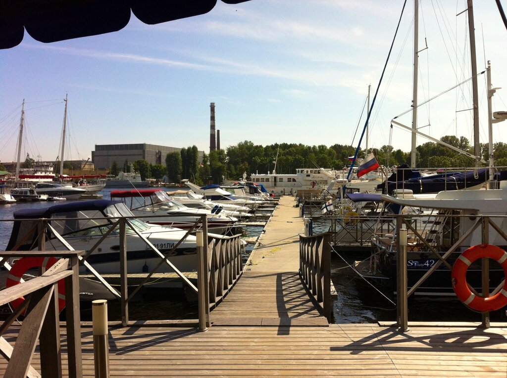 Yat kulüpleri Санкт-Петербургский Парусный клуб, Saint‑Petersburg, foto