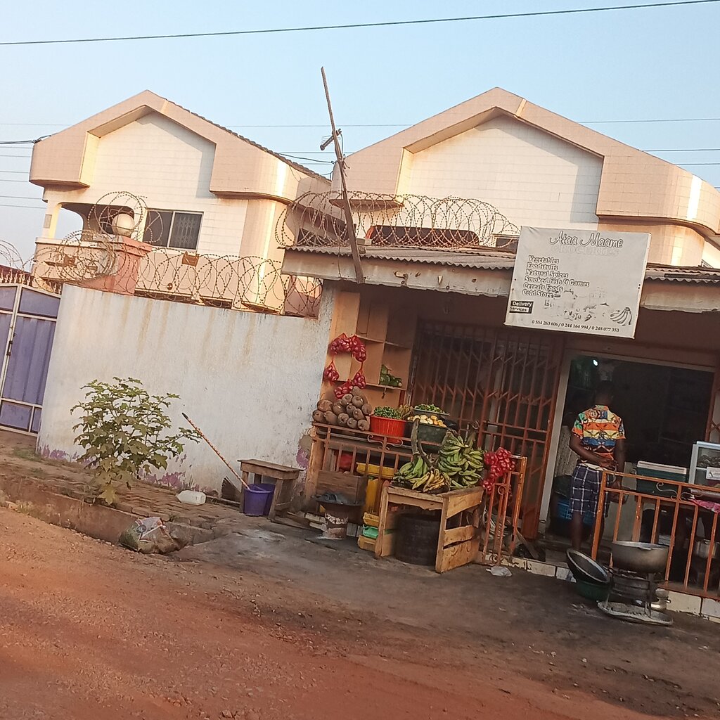 Market Ataa Maame Groceries, Dünya, foto