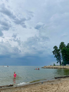 У моря Обского (Sofiyskaya ulitsa No:15к2, Novosibirsk), plaj  Novosibirsk'ten