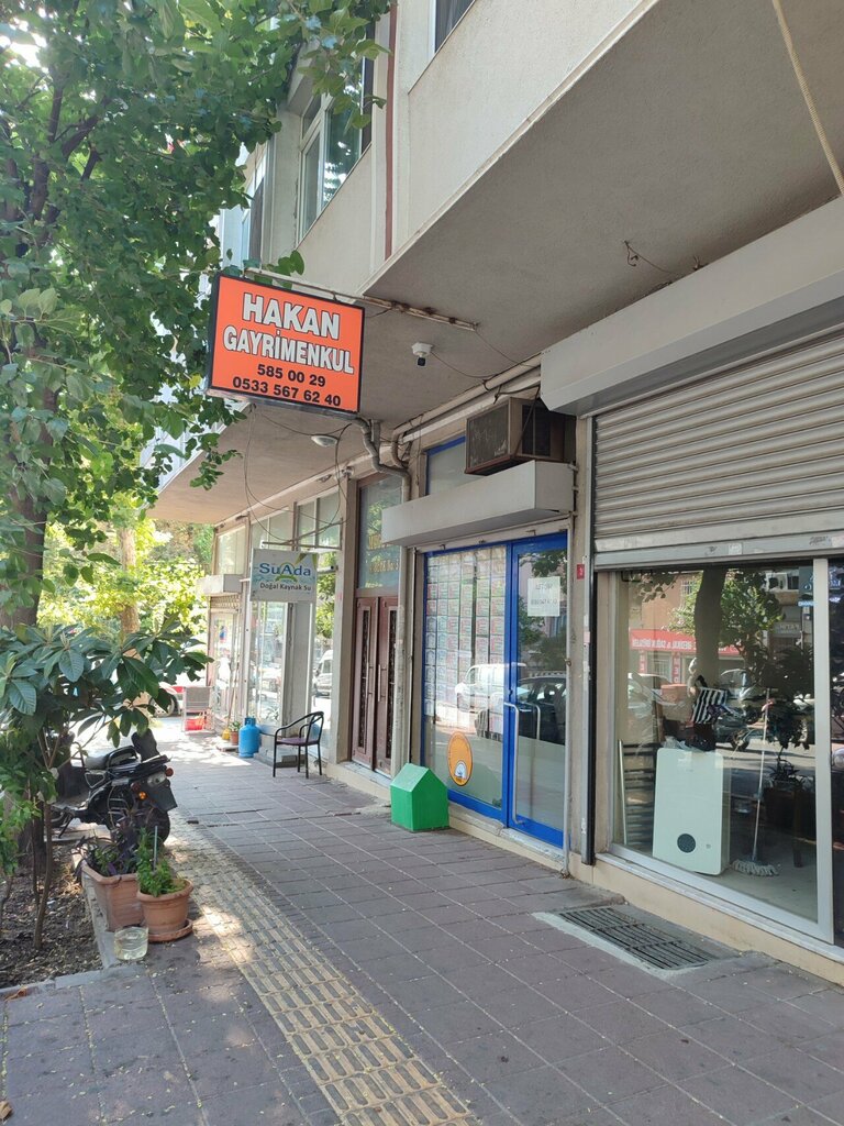 Emlak ofisi Hakan Gayrimenkul, İstanbul, foto