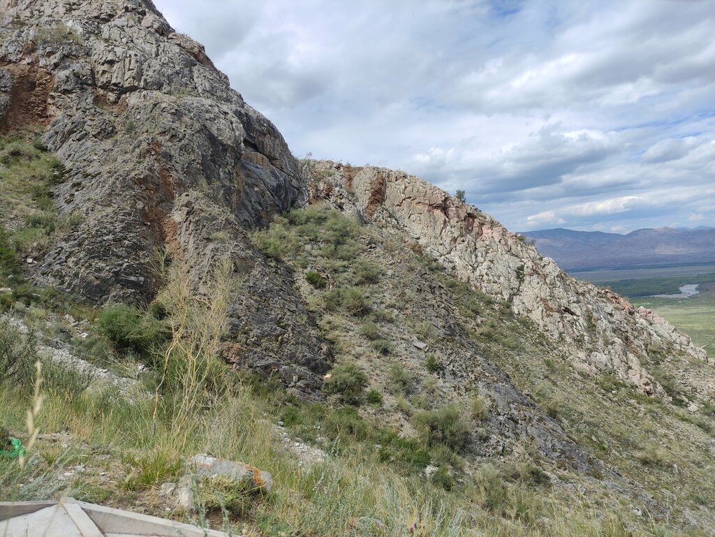 Dağ zirvesi Гора Уттуг-Хая, Tuva, foto