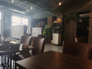 Kiparis (Amet-Khana Sultana Avenue No:3), kafe  Makhachkala'dan
