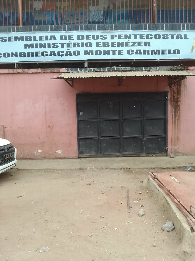 Dini dernekler Assembleia de Deus pentecosta, Loanda, foto