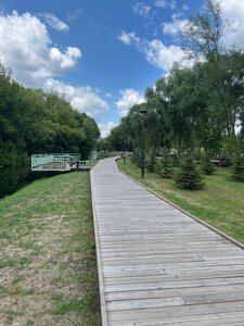 парк Тёплый Колодезь - зелёная долина Губкина (Belgorod Region, Gubkinskiy gorodskoy okrug, Tyoply kolodez), kültür ve eğlence parkları  Gubkin'den