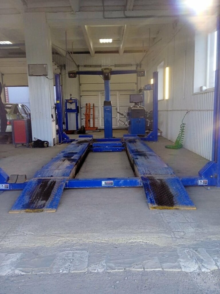 Otomobil servisi AutoWay, Gorodische, foto