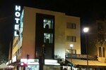 Hotel Plaza Ñuñoa (Santiago Metropolitan Region, Provincia de Santiago, Comuna de Ñuñoa, Avenida Irarrázaval, 3490), otel