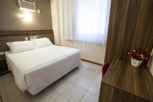 Centromar Hotel (Rio de Janeiro, Município do Rio de Janeiro, Rua da Passagem, 101), otel  Balneario Camboriu'dan