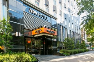 Apa Hotel Nagoya Sakae (4-10-16, Sakae, Naka-ku, Nagoya-shi, Aichi, 460-0008), otel  Nagoya'dan