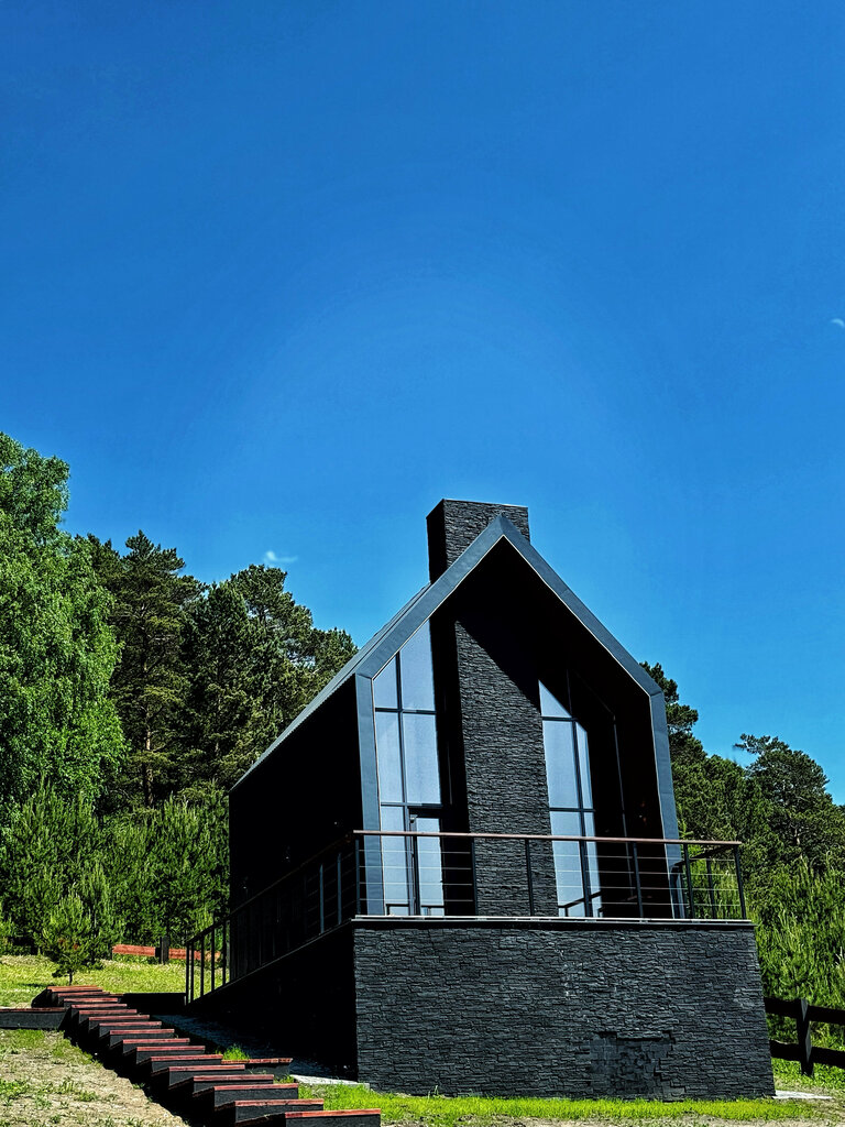Resort oteller, tesisler Sheshko Mana, Krasnoyarski krayı, foto