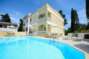 Saint Spyridon Aparthotel (Ionian Islands, Kassiopi), otel  Dünya'dan