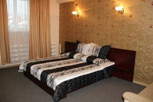 Gradets (Sovetskaya Street No:55А, Chaykovskiy), otel  Çaykovski'den