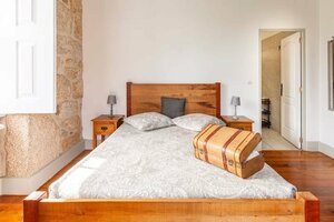 Casa do Cabeço (Viseu, Tondela, Rua da Portela, 30), otel  Viseu'dan