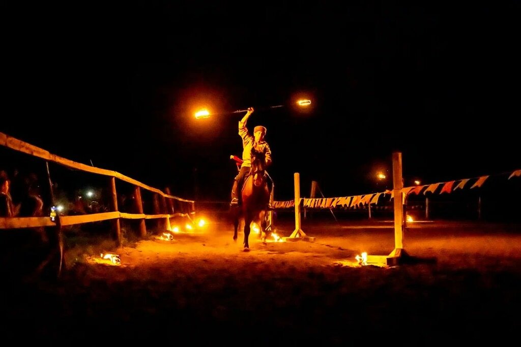 At ve binicilik kulüpleri Конный двор, Primoriye, foto