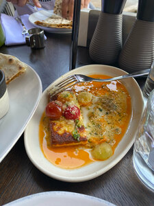 Grand Ost (Republic Square No:1), restoran  Erivan'dan