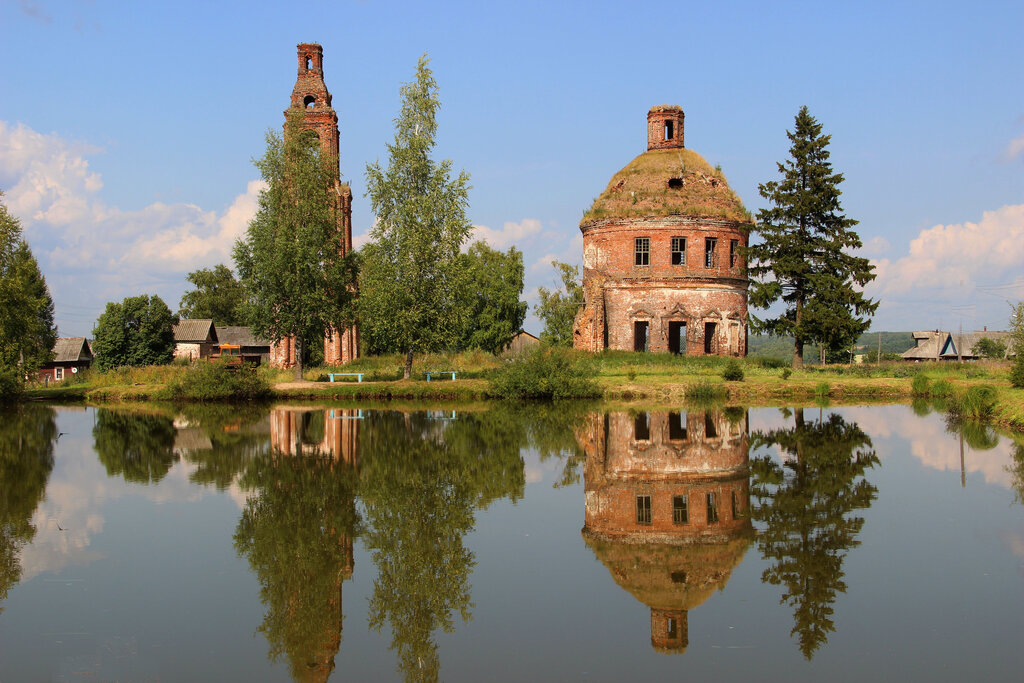 Ortodoks kiliseleri Tserkov Bogoyavleniya Gospodnya V Golovinskom, Kostromskaya oblastı, foto