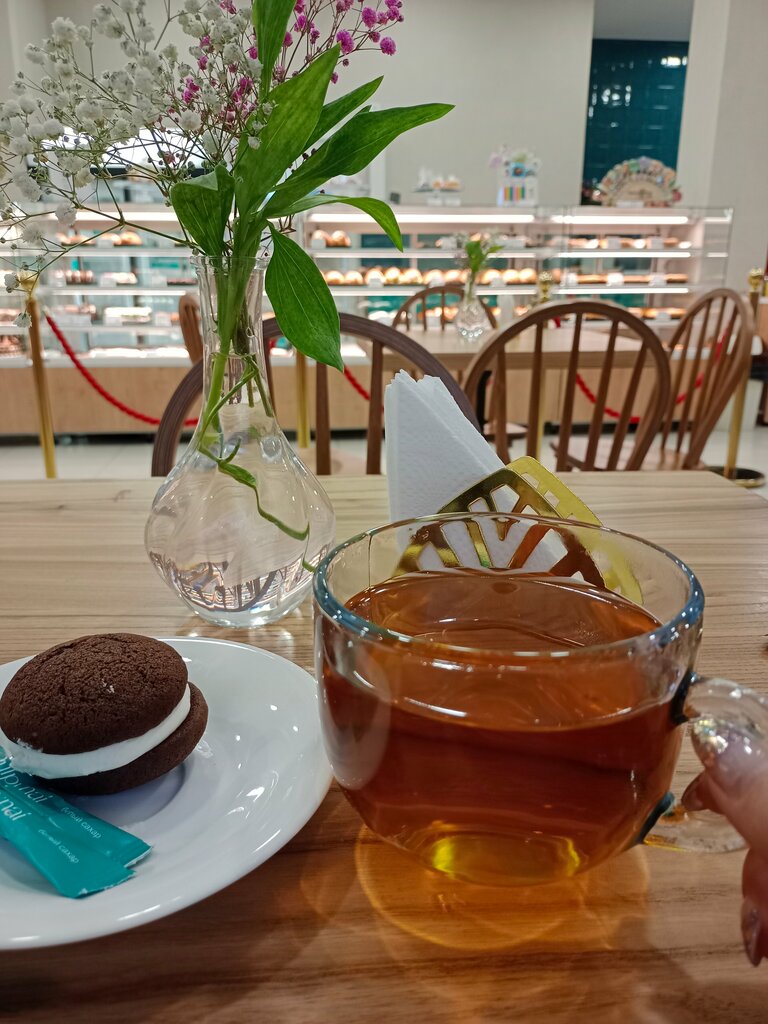 Pasta, şekerleme ve tatlı Qulpynai, Almatı, foto