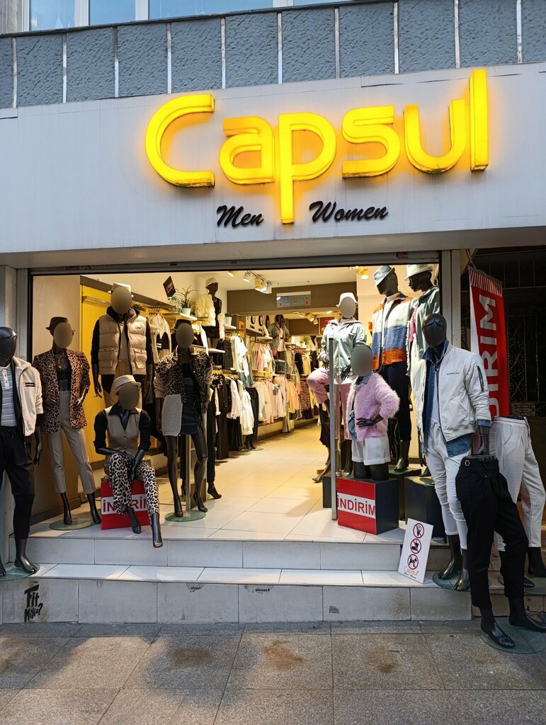 Giyim mağazası Capsul, İstanbul, foto