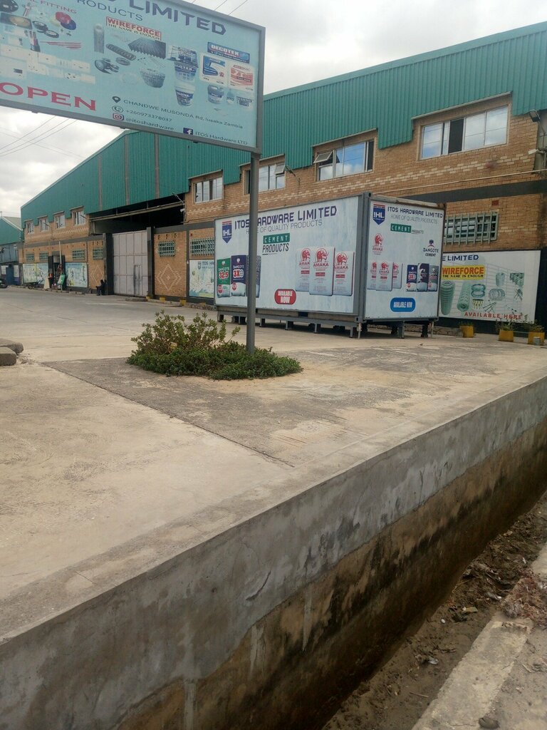 Yapı mağazası Itos Hardware Ltd, Lusaka, foto