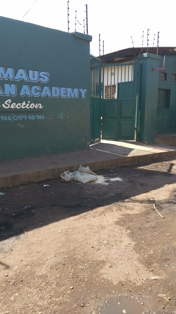 Dernekler, birlikler Emmaus Christian Academy, Lusaka, foto