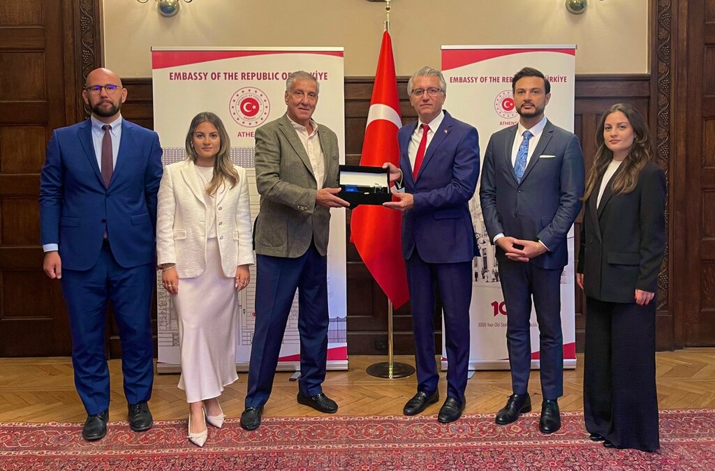 Sendikalar Uluslararası Nakliyeciler Derneği Mersin Temsilciliği, Mersin, foto