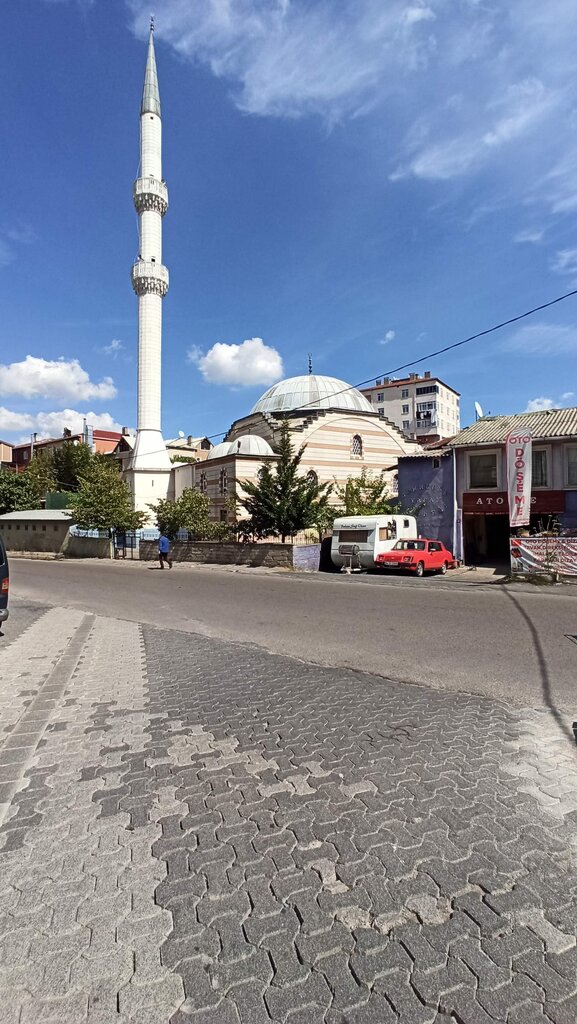 Cami Şehit Mehmet Emin Aydin Camii, İstanbul, foto