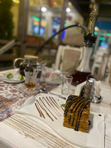 Araz Palace (Mariny Raskovoy Street No:12, Tver), restoran  Tver'den