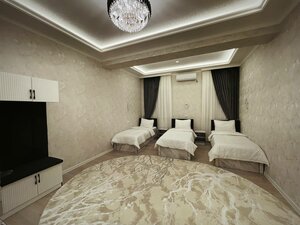 Status Inn Hotel (Mahmud al-Kashgari Street No:63, Samarkand), otel  Semerkant'tan