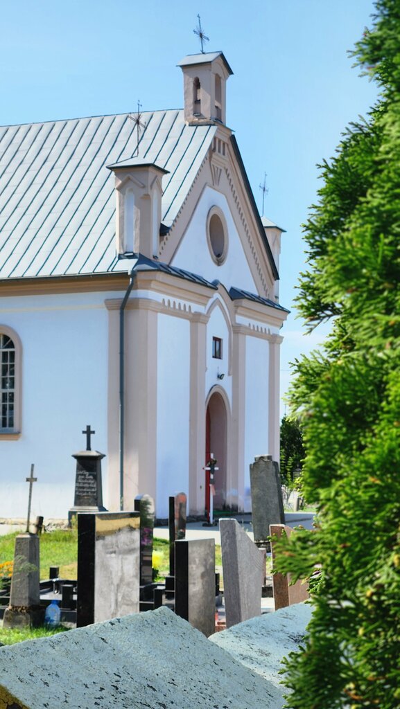 Mezarlıklar Rakauskija katalickija mohilki, Minskaya oblastı, foto