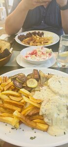 TavèRna (Priyestonitsa Tsetine, Cetinje, Baja Pivljanina Street), restoran  Çetine'den