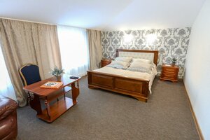 Фрегат в Пустозерске (ulitsa imeni V.I. Lenina No:35А, Naryan-Mar), otel  Naryan‑Mar'dan