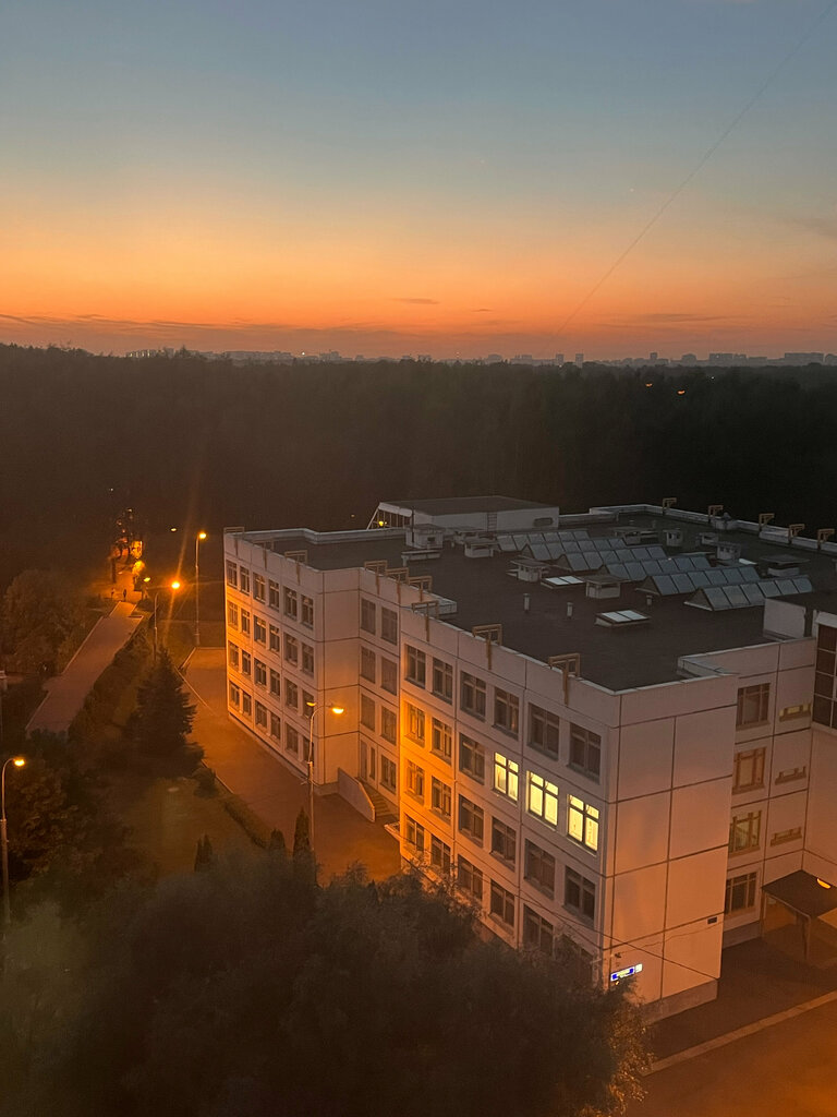Ortaokul Школа № 1018, школьное отделение № 4, Moskova, foto