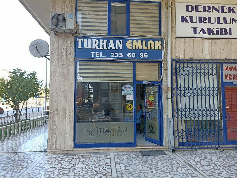 Emlak ofisi Turhan Emlak, Konya, foto