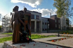 Якорь (Nizhniy Novgorod Region, Lukoyanov, park na ploshchadi Mira), teknoloji anıtı  Lukoyanov'dan