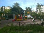 Playground (Saint Petersburg, Moskovskiy District, munitsipalny okrug Gagarinskoye), oyun alanı  Saint‑Petersburg'dan