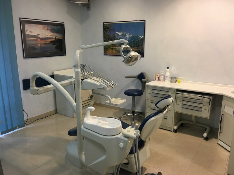 Özel ağız ve diş sağlığı klinikleri ve muayenehaneleri Dental Med di Rubbino Sergio e Rubbino Andrea Salvo, Sicilya, foto
