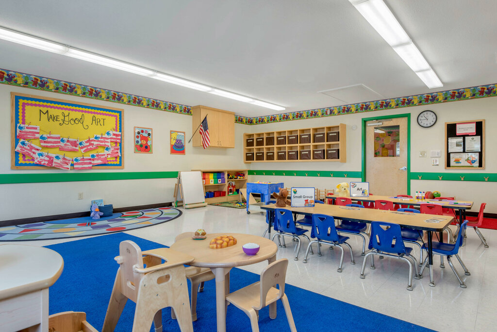 Ortaokul Primrose School of East Louisville, Louisville, foto