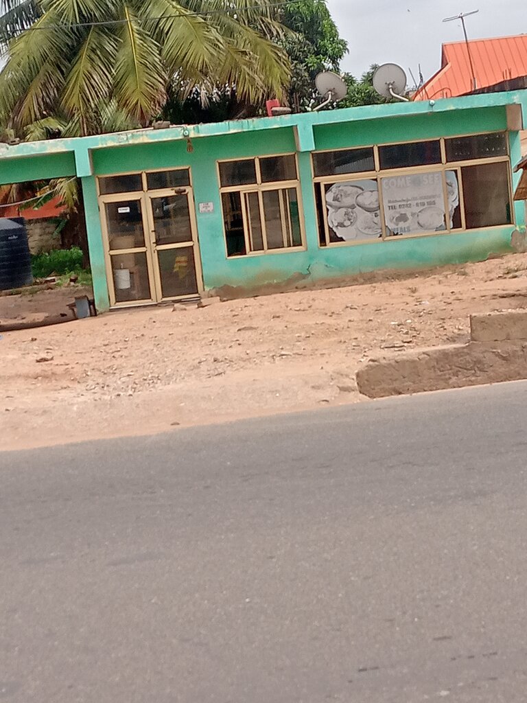 Bar Come And See Chop Bar, Dünya, foto