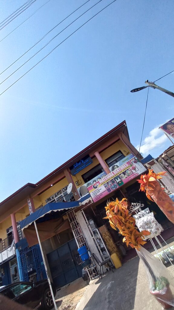 Güzellik salonu She's By Nk, Dünya, foto