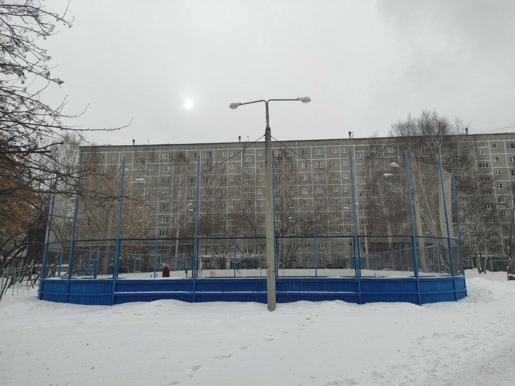 Buz pateni pistleri Ice rink, Yekaterinburg, foto