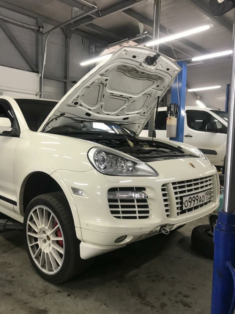 Otomobil servisi RasCars, Şçerbinka, foto