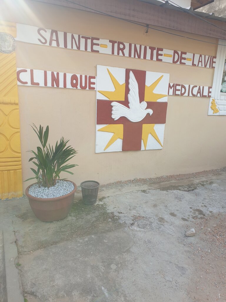 Hastaneler Clinique medicale sainte trinité de la vie angré, Abican, foto