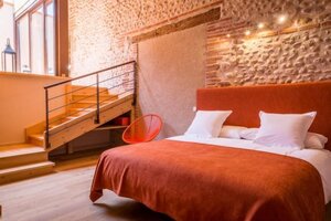 Mas Latour Lavail (Occitanie, Pyrénées-Orientales, Arrondissement de Perpignan, Perpignan, Chemin del Vives, 53), otel  Perpignan'dan