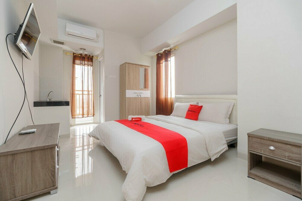 Kısa süreli konaklama RedDoorz Apartemen @ Green Lake View Cimanggis, Depok, foto
