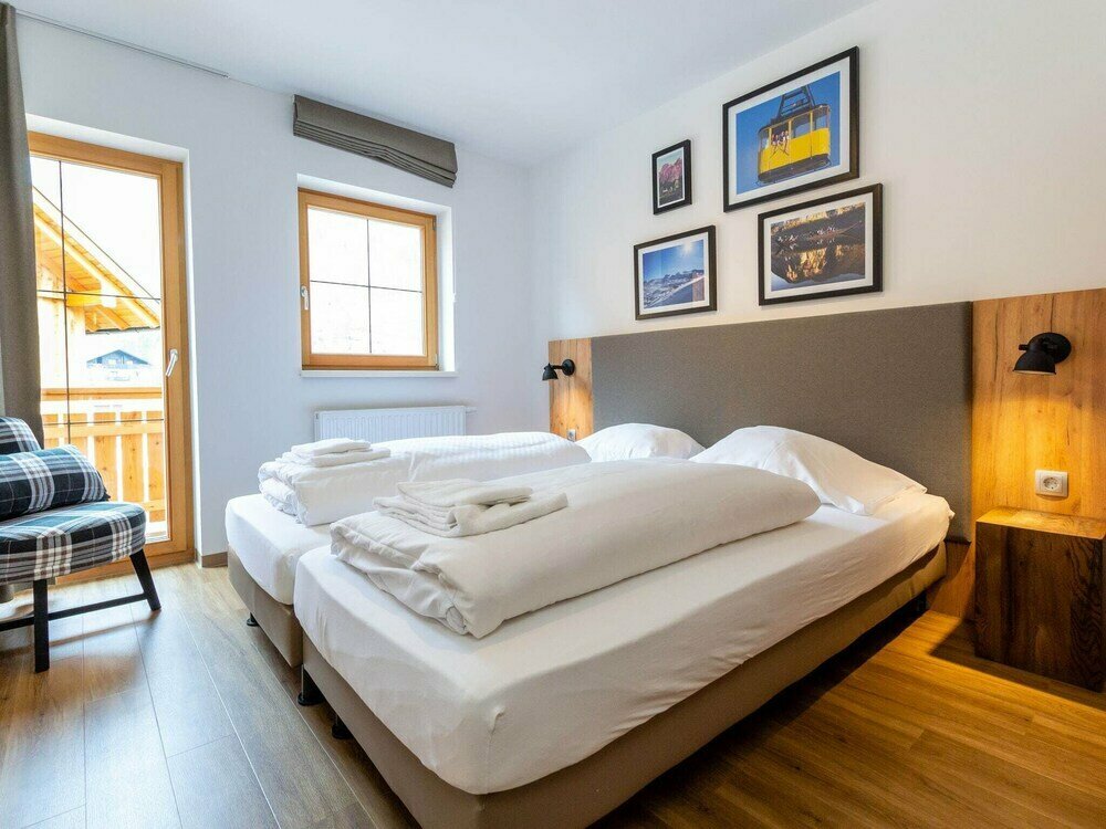 Otel Luxurious Chalet in Obertraun With Swimming Pool, Yukarı Avusturya, foto